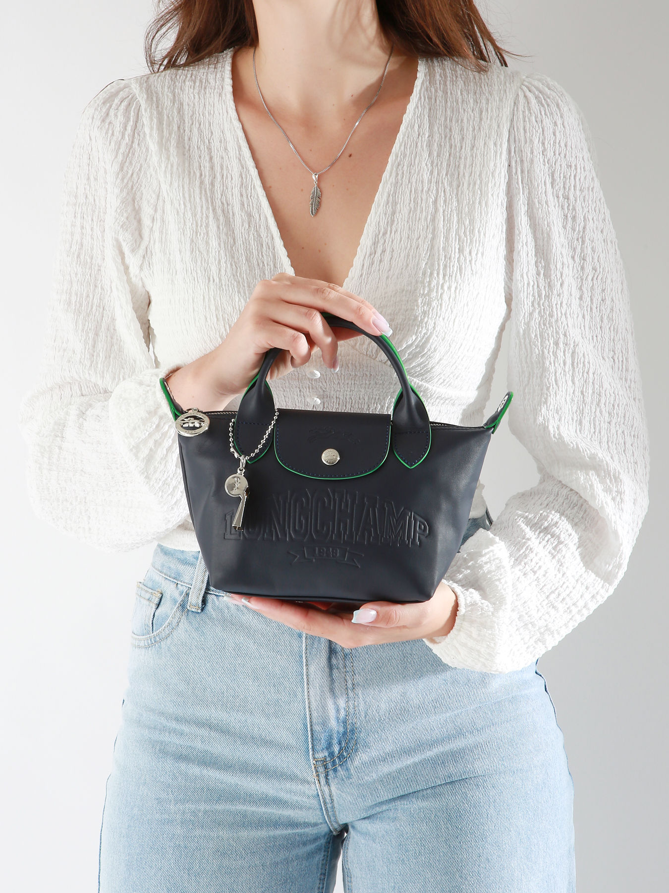 Sac porté main Longchamp navy en vente au meilleur prix